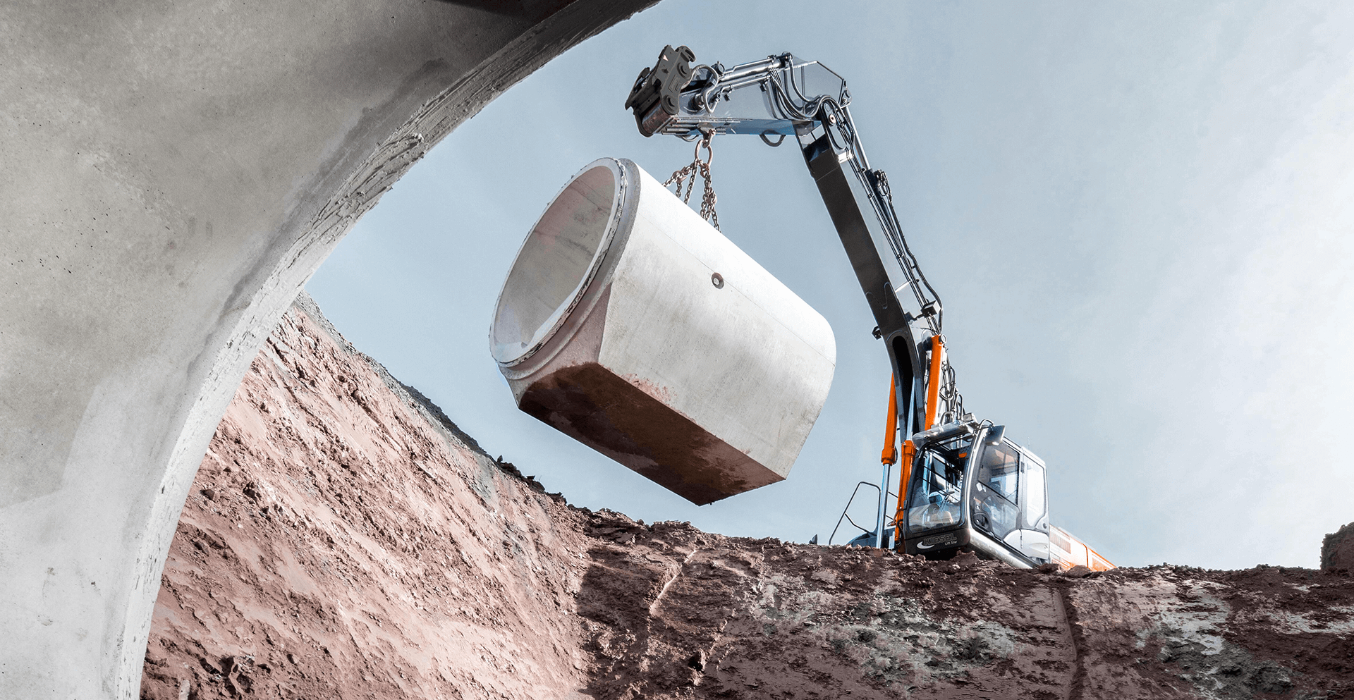 KTEG (Hitachi) - MultiCarrier Excavators - Wajax